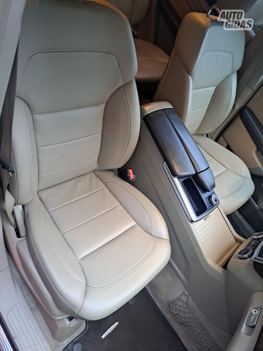 Mercedes-Benz ML 350 2013 in Panevezys, with an engine capacity of 3.50 L and mileage of 140 thousand km for 12500 €, photo 25 on AUTOMOTO.COM.LV