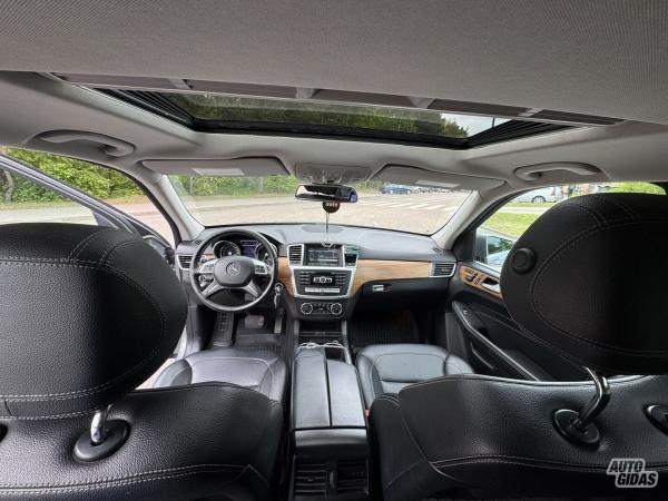 Mercedes-Benz ML 350 2013 Viļņa, ar dzinēja tilpumu 3.50 L un nobraukumu 312 tūkst. km par 11999 €, foto 10 vietnē AUTOMOTO.COM.LV