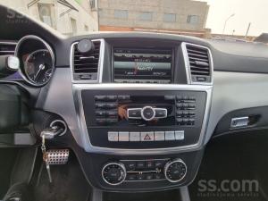 Mercedes-Benz ML 350 2014 in Daugavpils, with an engine capacity of 3.00 L and mileage of 265 thousand km for 17800 €, photo 9 on AUTOMOTO.COM.LV