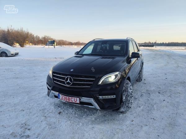 Mercedes-Benz ML 350 2014 Širvintos, ar dzinēja tilpumu 3.00 L un nobraukumu 273 tūkst. km par 15350 €, foto 2 vietnē AUTOMOTO.COM.LV