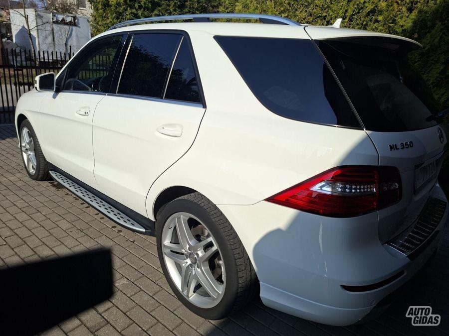 Mercedes-Benz ML 350 2015 in Kaunas, with an engine capacity of 3.00 L and mileage of 281 thousand km for 14800 €, photo 6 on AUTOMOTO.COM.LV