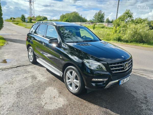 Мерседес МЛ 350 2015 в Ионава, объемом двигателя 3.00 л и пробегом 239 тыс. км за 16650 €, фото 3 на AUTOMOTO.COM.LV