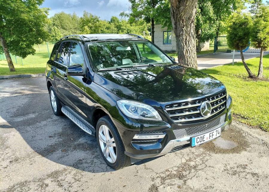 Mercedes-Benz ML 350 2015 in Jonava, with an engine capacity of 3.00 L and mileage of 239 thousand km for 16150 €, photo 7 on AUTOMOTO.COM.LV