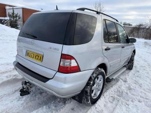 Pelēks Mercedes-Benz ML 350 2003 Utena, ar dzinēja tilpumu 3.72 L un nobraukumu 156 tūkst. km par 2490 €, foto 7 vietnē AUTOMOTO.COM.LV