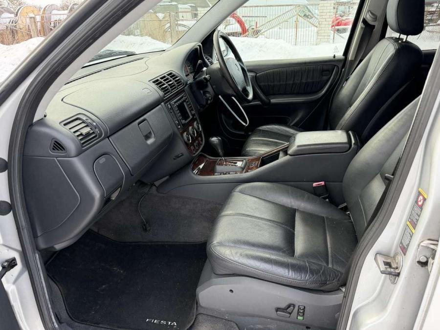 Pelēks Mercedes-Benz ML 350 2003 Utena, ar dzinēja tilpumu 3.72 L un nobraukumu 156 tūkst. km par 2490 €, foto 19 vietnē AUTOMOTO.COM.LV