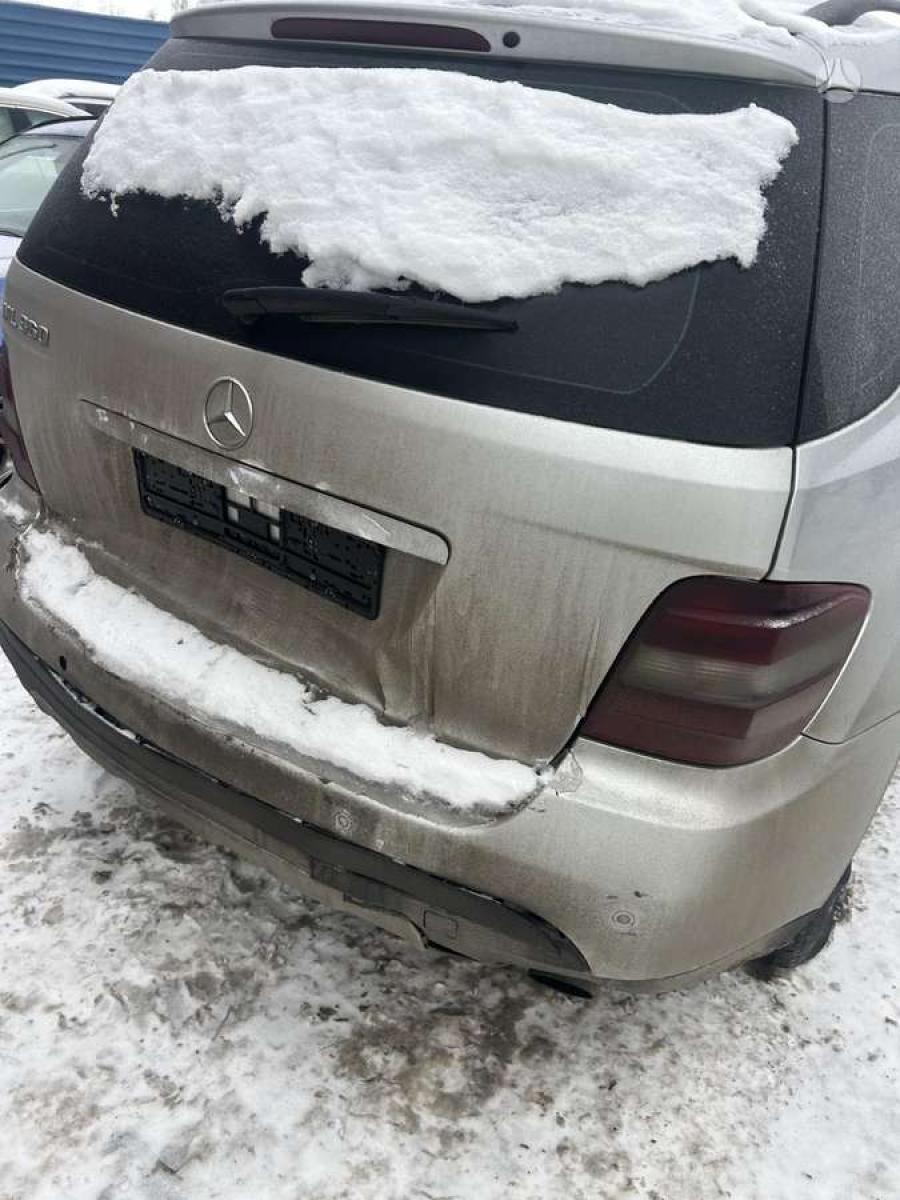 Grey Mercedes-Benz ML 350 2005 in Siauliai, with an engine capacity of 3.50 L and mileage of 38 thousand km for 3100 €, photo 6 on AUTOMOTO.COM.LV