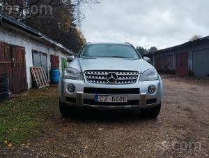 Grey Mercedes-Benz ML 350 2006 in Riga, with an engine capacity of 3.50 L and mileage of 280 thousand km for 4999 €, photo 3 on AUTOMOTO.COM.LV