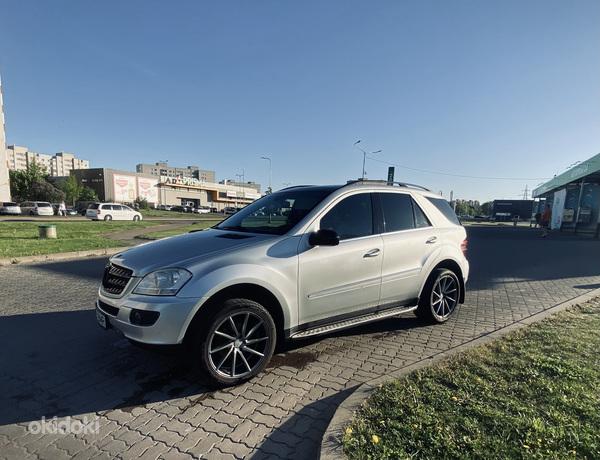 Pelēks Mercedes-Benz ML 350 2007 Narva, ar dzinēja tilpumu 3.50 L un nobraukumu 268 tūkst. km par 4200 €, foto 1 vietnē AUTOMOTO.COM.LV