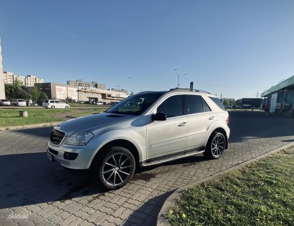 Pelēks Mercedes-Benz ML 350 2007 Narva, ar dzinēja tilpumu 3.50 L un nobraukumu 268 tūkst. km par 4200 €, foto 6 vietnē AUTOMOTO.COM.LV
