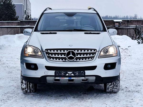 Pelēks Mercedes-Benz ML 350 2008 Šauļi, ar dzinēja tilpumu 3.50 L un nobraukumu 209 tūkst. km par 7800 €, foto 2 vietnē AUTOMOTO.COM.LV