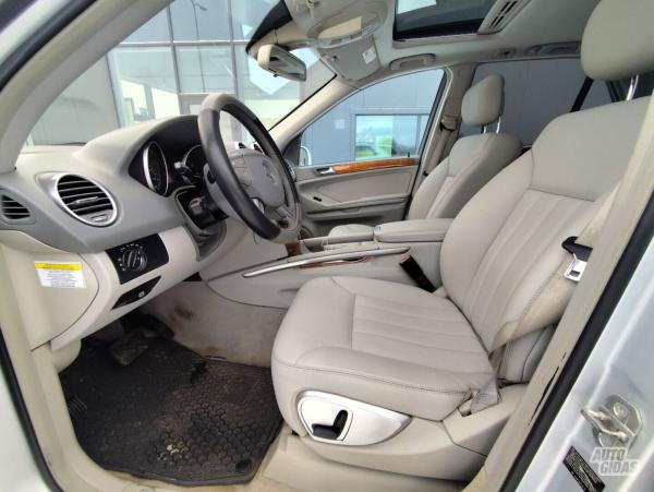 Grey Mercedes-Benz ML 350 2008 in Siauliai, with an engine capacity of 3.50 L and mileage of 209 thousand km for 7800 €, photo 9 on AUTOMOTO.COM.LV