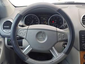 Grey Mercedes-Benz ML 350 2008 in Siauliai, with an engine capacity of 3.50 L and mileage of 209 thousand km for 7800 €, photo 11 on AUTOMOTO.COM.LV