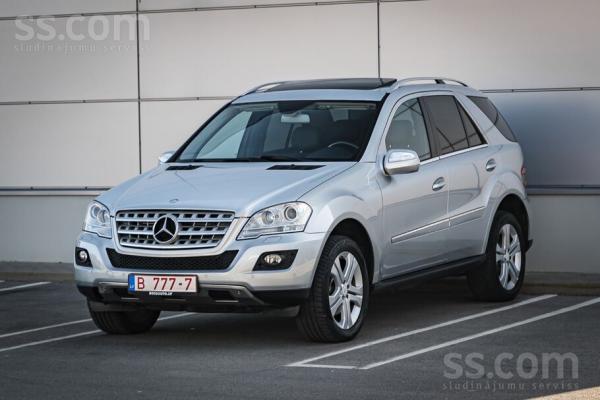 Grey Mercedes-Benz ML 350 2009 in Riga, with an engine capacity of 3.00 L and mileage of 251 thousand km for 9300 €, photo 1 on AUTOMOTO.COM.LV