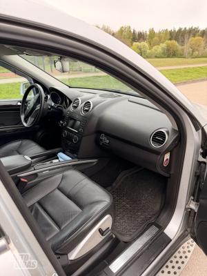 Pelēks Mercedes-Benz ML 350 2010 Viļņa, ar dzinēja tilpumu 3.50 L un nobraukumu 202 tūkst. km par 7500 €, foto 6 vietnē AUTOMOTO.COM.LV
