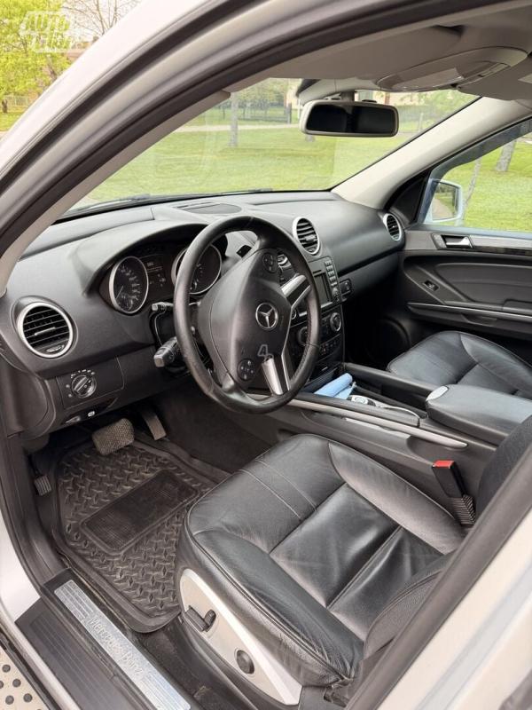Pelēks Mercedes-Benz ML 350 2010 Viļņa, ar dzinēja tilpumu 3.50 L un nobraukumu 202 tūkst. km par 7500 €, foto 6 vietnē AUTOMOTO.COM.LV