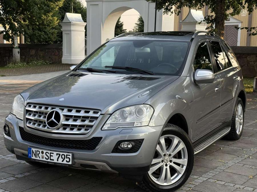 Серый Мерседес МЛ 350 2010 в Каунас, объемом двигателя 3.00 л и пробегом 275 тыс. км за 7650 €, фото 1 на AUTOMOTO.COM.LV