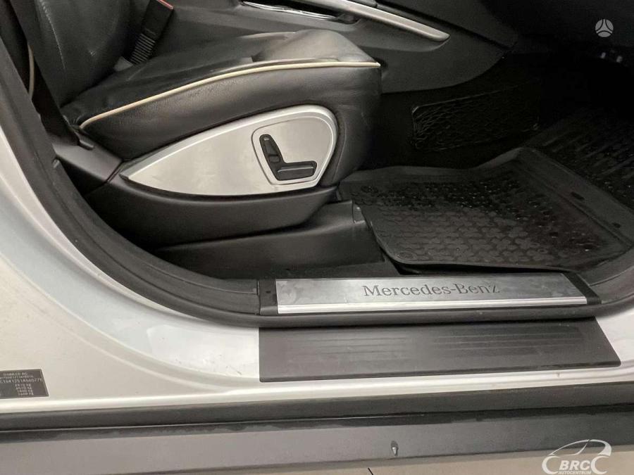 Grey Mercedes-Benz ML 350 2011 in Vilnius, with an engine capacity of 2.99 L and mileage of 394 thousand km for 6500 €, photo 8 on AUTOMOTO.COM.LV