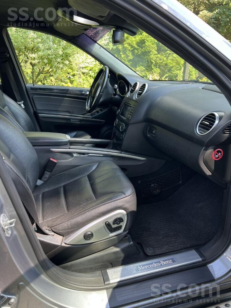 Pelēks Mercedes-Benz ML 350 2011 Rīga, ar dzinēja tilpumu 3.00 L un nobraukumu 279 tūkst. km par 10100 €, foto 7 vietnē AUTOMOTO.COM.LV