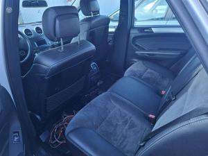 Pelēks Mercedes-Benz ML 350 2011 Šauļi, ar dzinēja tilpumu 3.00 L un nobraukumu 317 tūkst. km par 3700 €, foto 7 vietnē AUTOMOTO.COM.LV