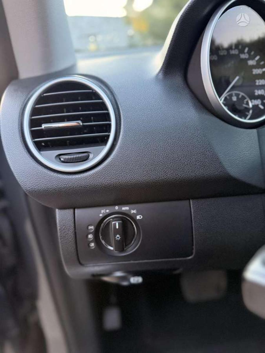 Grey Mercedes-Benz ML 350 2011 in Kaunas, with an engine capacity of 2.99 L and mileage of 281 thousand km for 8350 €, photo 14 on AUTOMOTO.COM.LV