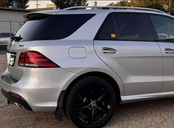 Grey Mercedes-Benz ML 350 2012 in Panevezys, with an engine capacity of 3.00 L and mileage of 391 thousand km for 20200 €, photo 1 on AUTOMOTO.COM.LV