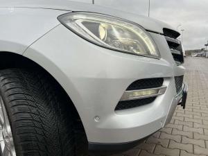 Grey Mercedes-Benz ML 350 2012 in Vilnius, with an engine capacity of 2.99 L and mileage of 240 thousand km for 14500 €, photo 17 on AUTOMOTO.COM.LV