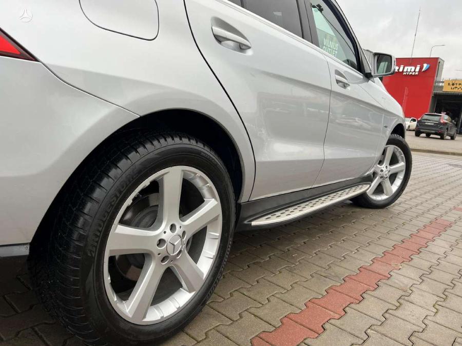 Grey Mercedes-Benz ML 350 2012 in Vilnius, with an engine capacity of 2.99 L and mileage of 240 thousand km for 14500 €, photo 22 on AUTOMOTO.COM.LV