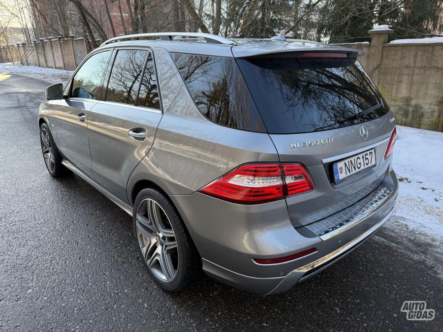 Pelēks Mercedes-Benz ML 350 2012 Alīta, ar dzinēja tilpumu 3.00 L un nobraukumu 281 tūkst. km par 10800 €, foto 5 vietnē AUTOMOTO.COM.LV