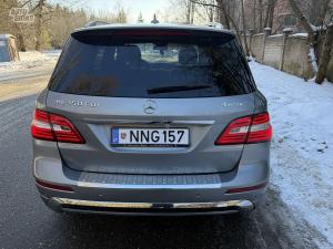 Pelēks Mercedes-Benz ML 350 2012 Alīta, ar dzinēja tilpumu 3.00 L un nobraukumu 281 tūkst. km par 10800 €, foto 7 vietnē AUTOMOTO.COM.LV