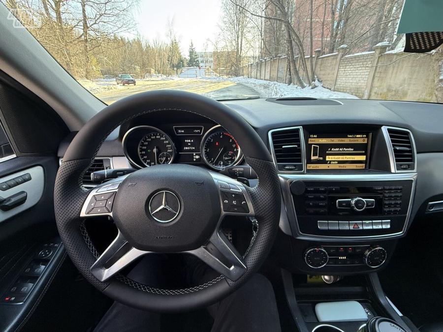 Pelēks Mercedes-Benz ML 350 2012 Alīta, ar dzinēja tilpumu 3.00 L un nobraukumu 281 tūkst. km par 10800 €, foto 10 vietnē AUTOMOTO.COM.LV