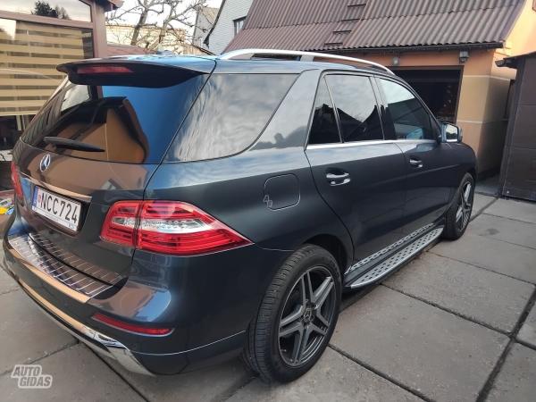 Grey Mercedes-Benz ML 350 2012 in Kaunas, with an engine capacity of 3.00 L and mileage of 191 thousand km for 17700 €, photo 4 on AUTOMOTO.COM.LV