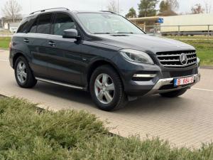 Grey Mercedes-Benz ML 350 2012 in Riga, with an engine capacity of 3.00 L and mileage of 358 thousand km for 12150 €, photo 11 on AUTOMOTO.COM.LV