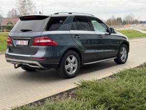 Grey Mercedes-Benz ML 350 2012 in Riga, with an engine capacity of 3.00 L and mileage of 358 thousand km for 12150 €, photo 15 on AUTOMOTO.COM.LV