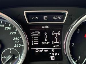 Grey Mercedes-Benz ML 350 2012 in Riga, with an engine capacity of 3.00 L and mileage of 358 thousand km for 12150 €, photo 17 on AUTOMOTO.COM.LV