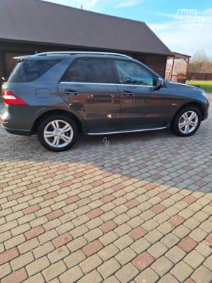 Grey Mercedes-Benz ML 350 2012 in Silale, with an engine capacity of 3.00 L and mileage of 313 thousand km for 11000 €, photo  on AUTOMOTO.COM.LV