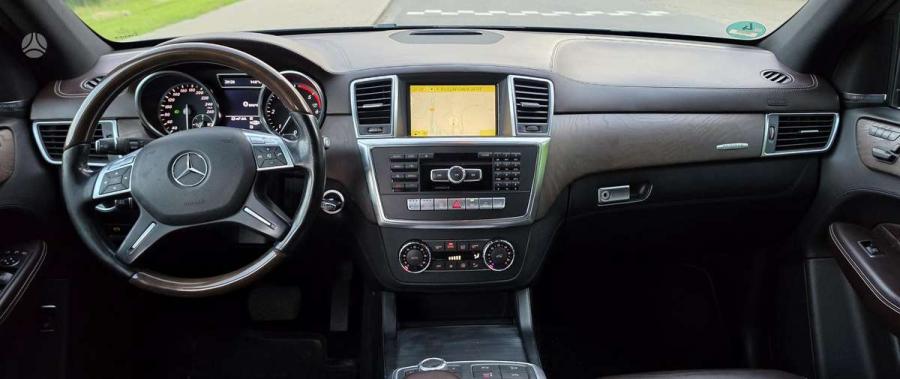 Grey Mercedes-Benz ML 350 2012 in Vilnius, with an engine capacity of 2.99 L and mileage of 320 thousand km for 10600 €, photo 10 on AUTOMOTO.COM.LV