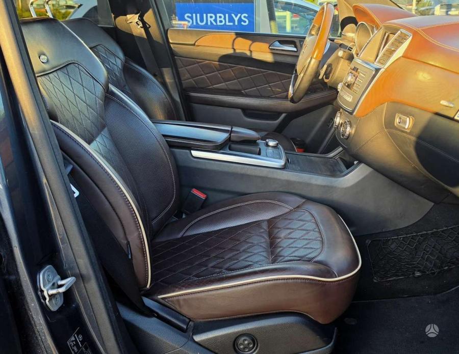 Grey Mercedes-Benz ML 350 2012 in Vilnius, with an engine capacity of 2.99 L and mileage of 320 thousand km for 10600 €, photo 13 on AUTOMOTO.COM.LV