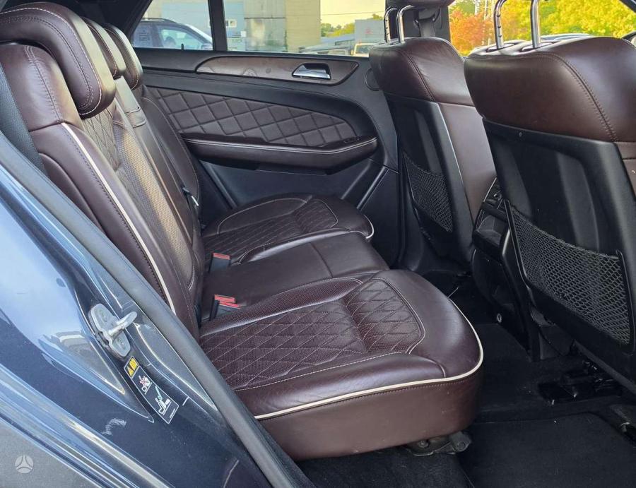 Grey Mercedes-Benz ML 350 2012 in Vilnius, with an engine capacity of 2.99 L and mileage of 320 thousand km for 10600 €, photo 14 on AUTOMOTO.COM.LV