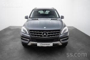 Grey Mercedes-Benz ML 350 2012 in Tallinn, with an engine capacity of 3.00 L and mileage of 276 thousand km for 15999 €, photo 5 on AUTOMOTO.COM.LV