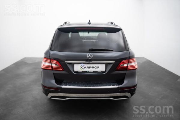 Grey Mercedes-Benz ML 350 2012 in Tallinn, with an engine capacity of 3.00 L and mileage of 276 thousand km for 15999 €, photo 6 on AUTOMOTO.COM.LV
