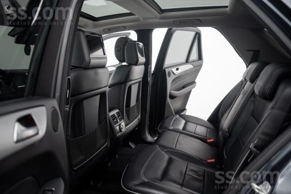 Grey Mercedes-Benz ML 350 2012 in Tallinn, with an engine capacity of 3.00 L and mileage of 276 thousand km for 15999 €, photo 9 on AUTOMOTO.COM.LV