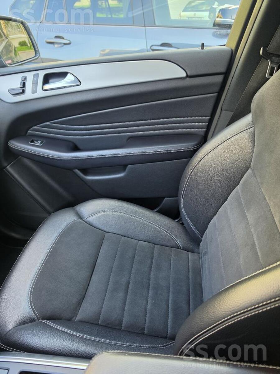 Pelēks Mercedes-Benz ML 350 2012 Rīga, ar dzinēja tilpumu 3.00 L un nobraukumu 372 tūkst. km par 15800 €, foto 7 vietnē AUTOMOTO.COM.LV