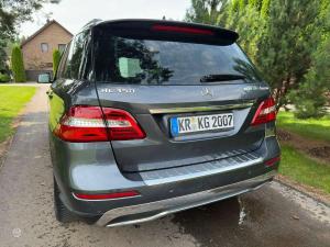 Pelēks Mercedes-Benz ML 350 2012 Viļņa, ar dzinēja tilpumu 2.99 L un nobraukumu 328 tūkst. km par 11599 €, foto 7 vietnē AUTOMOTO.COM.LV