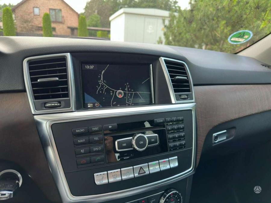 Pelēks Mercedes-Benz ML 350 2012 Viļņa, ar dzinēja tilpumu 2.99 L un nobraukumu 328 tūkst. km par 11599 €, foto 20 vietnē AUTOMOTO.COM.LV