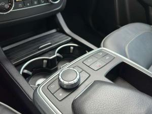 Pelēks Mercedes-Benz ML 350 2012 Viļņa, ar dzinēja tilpumu 2.99 L un nobraukumu 328 tūkst. km par 11599 €, foto 23 vietnē AUTOMOTO.COM.LV