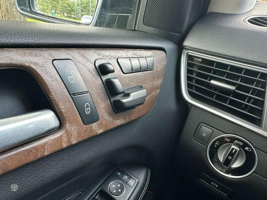 Pelēks Mercedes-Benz ML 350 2012 Viļņa, ar dzinēja tilpumu 2.99 L un nobraukumu 328 tūkst. km par 11599 €, foto 25 vietnē AUTOMOTO.COM.LV
