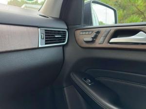 Pelēks Mercedes-Benz ML 350 2012 Viļņa, ar dzinēja tilpumu 2.99 L un nobraukumu 328 tūkst. km par 11599 €, foto 29 vietnē AUTOMOTO.COM.LV