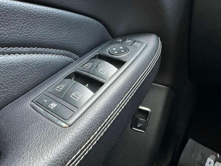 Pelēks Mercedes-Benz ML 350 2012 Viļņa, ar dzinēja tilpumu 2.99 L un nobraukumu 328 tūkst. km par 11599 €, foto 34 vietnē AUTOMOTO.COM.LV
