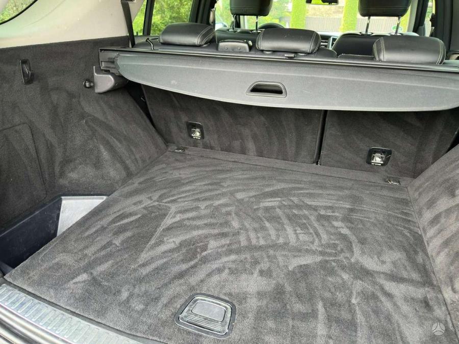 Pelēks Mercedes-Benz ML 350 2012 Viļņa, ar dzinēja tilpumu 2.99 L un nobraukumu 328 tūkst. km par 11599 €, foto 35 vietnē AUTOMOTO.COM.LV