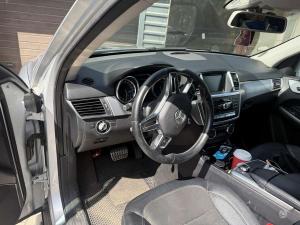 Grey Mercedes-Benz ML 350 2012 in Kaunas, with an engine capacity of 3.00 L and mileage of 311 thousand km for 11000 €, photo 7 on AUTOMOTO.COM.LV